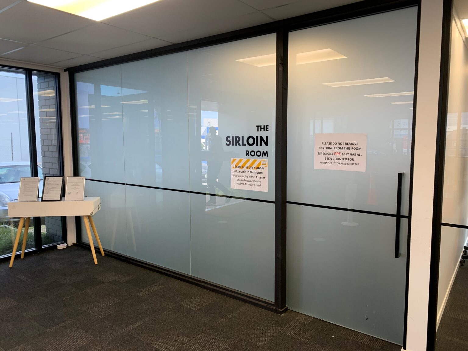 Commercial Window Frosting Auckland | Frost-It Window Frosting
